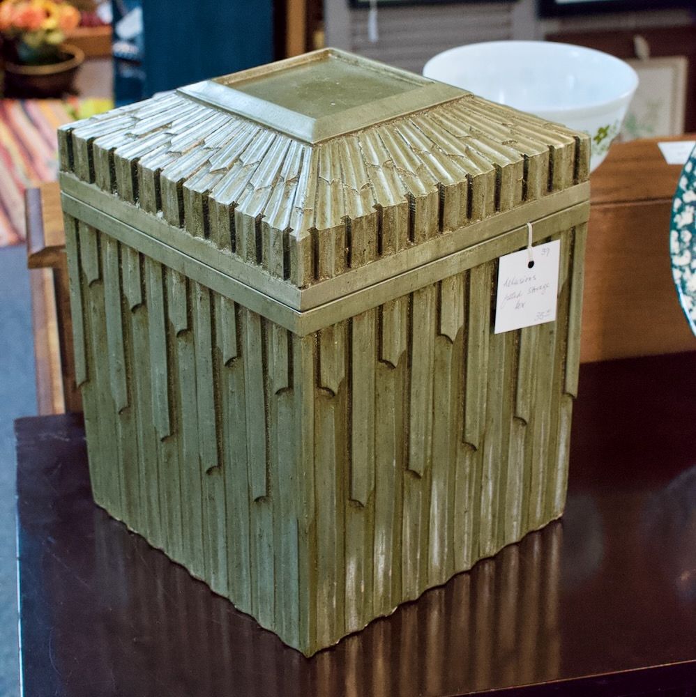 Allusions fitted storage box