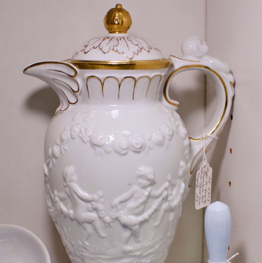 Capodimonte chocolate pot