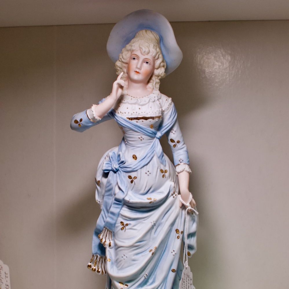 German bisque porcelain lady figurine