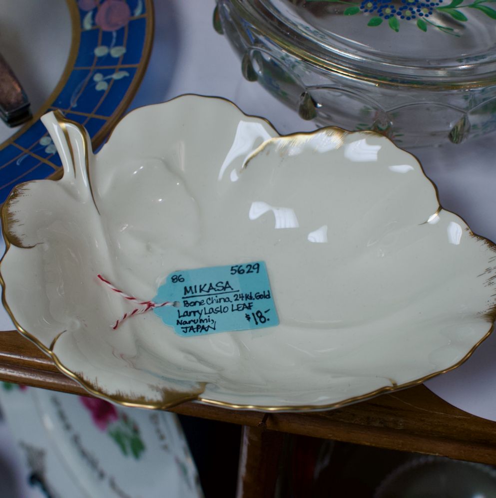 Mikasa bone China leaf dish