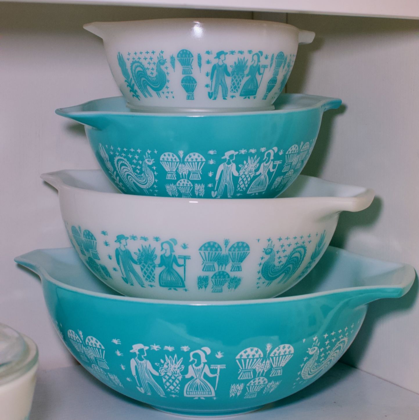 Pyrex butter print set of 4 mixing bowls