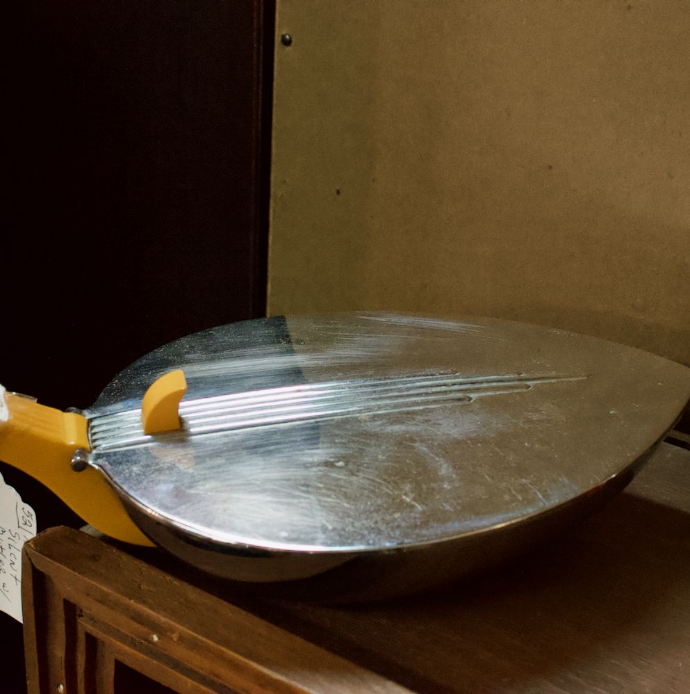 Silent butler w/ Bakelite handle