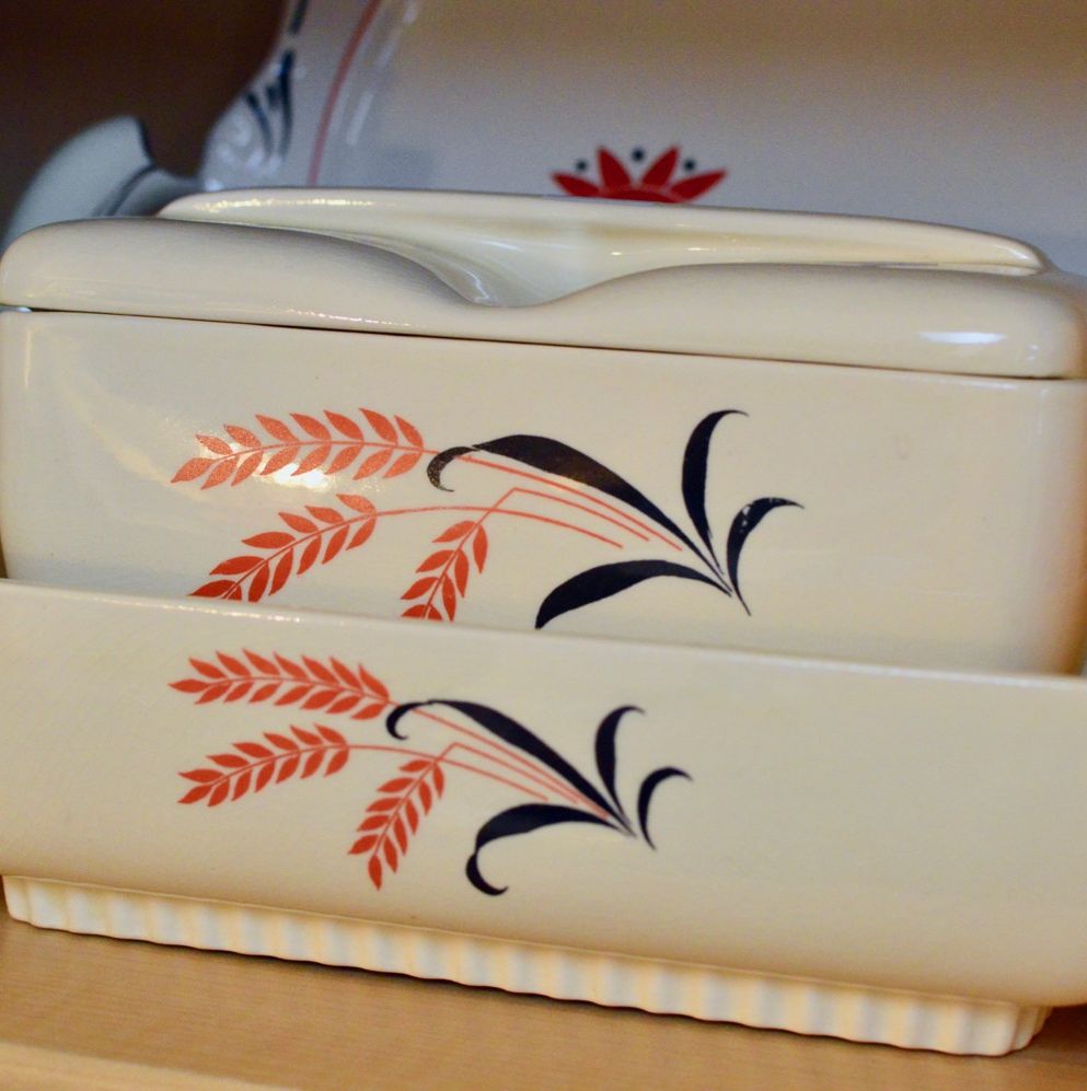 Universal Cambridge ovenware